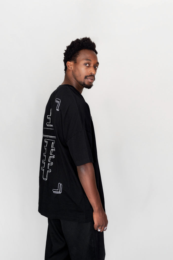 UNRELEASED V ANNIVERSARY T-SHIRT – UNRELEASEDWEAR